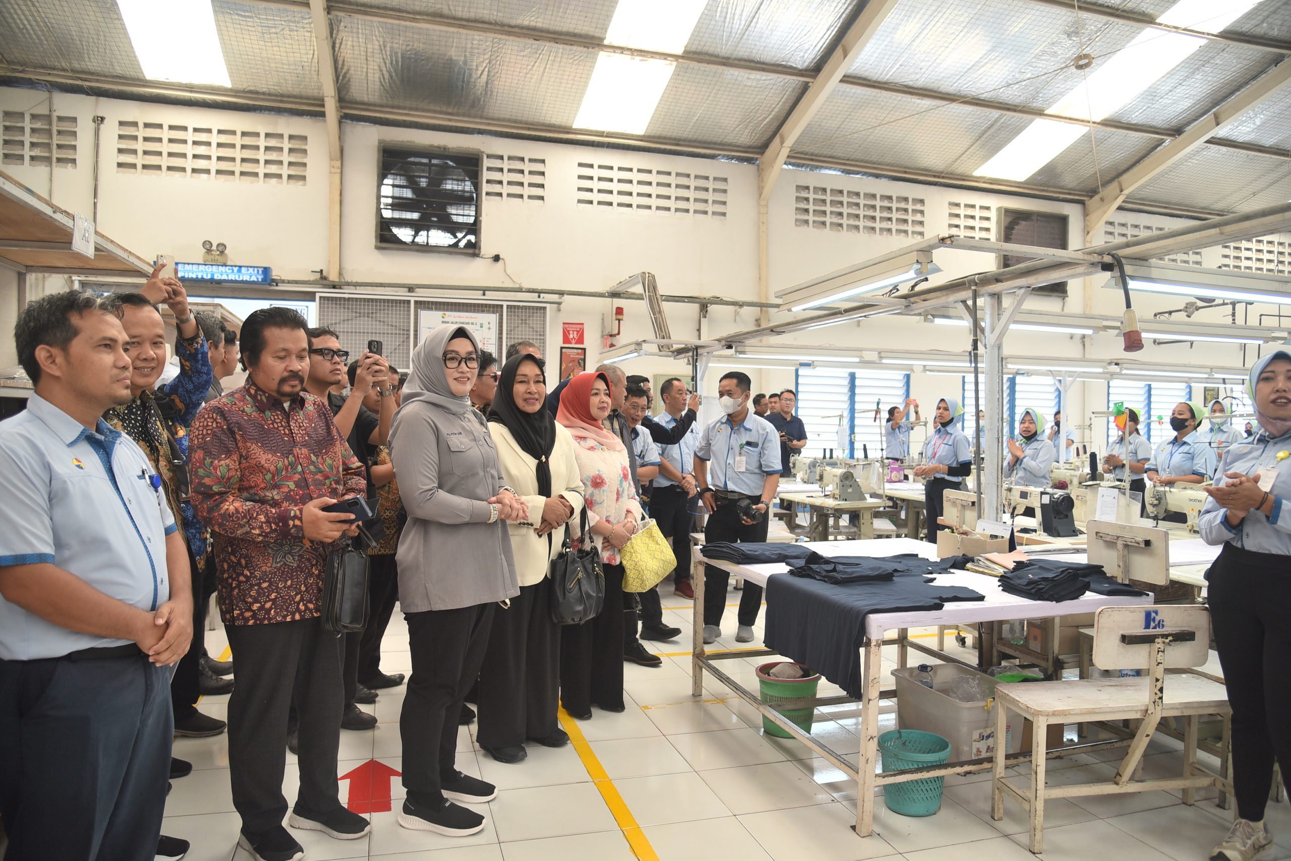 Putih Sari Tinjau Pelaksanaan K3 di Industri Tekstil Solo – Gerindra