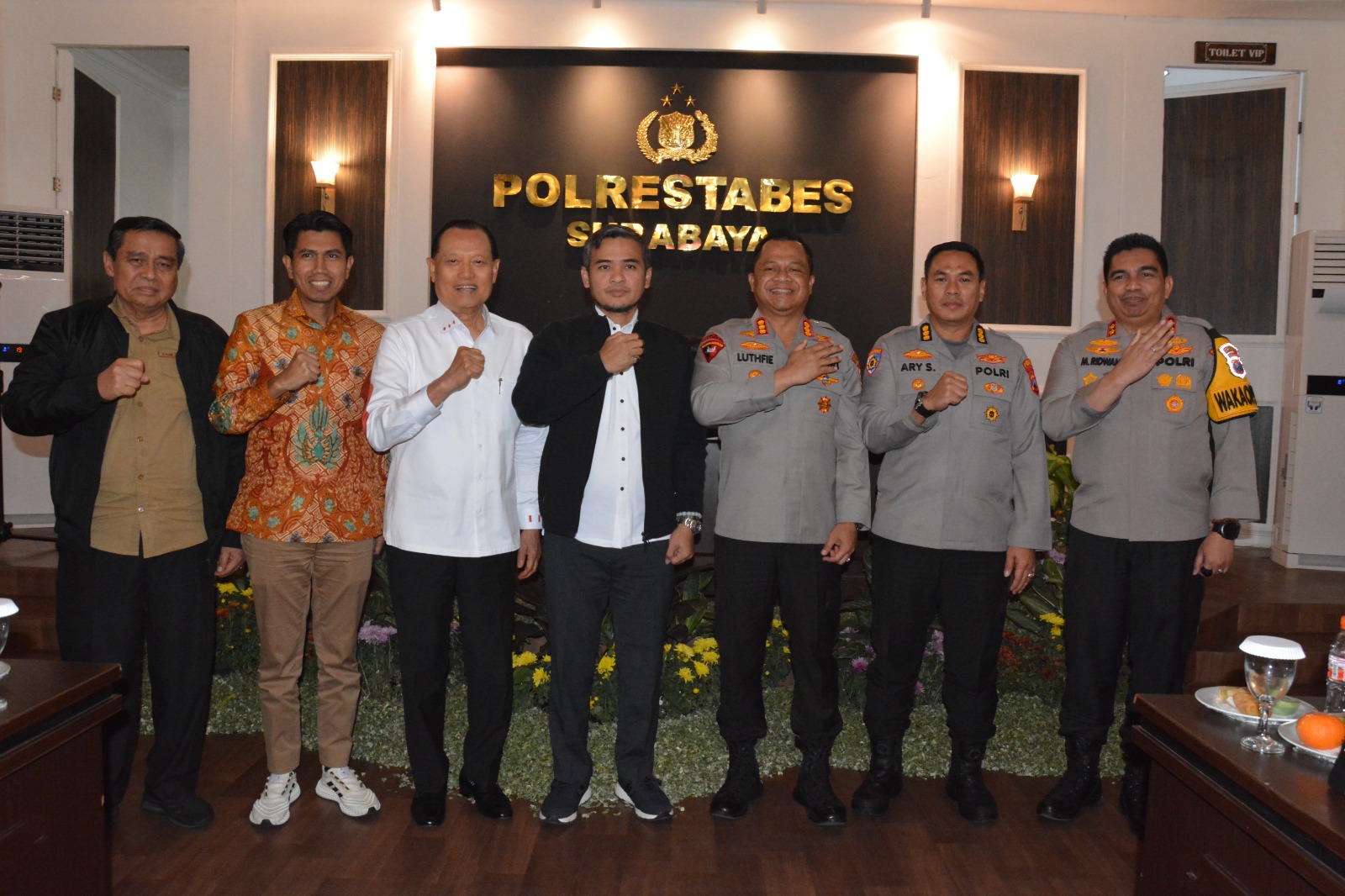 Imron Amin Sosialisasikan Penggunaan TNKB Khusus Anggota DPR di ...